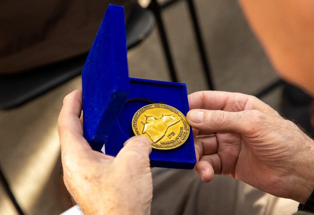 Medalie în onoarea mătușii lui Mihai Eminescu - VIVA FM